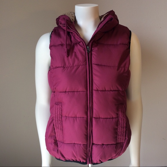 Ruff Hewn | Jackets & Coats | Ruffhewn Maroon Puffer Vest M | Poshmark
